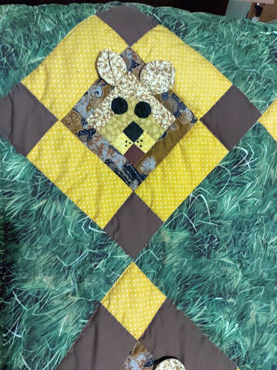 Stitch a Lion Head Quilt Block | Arkansas.com